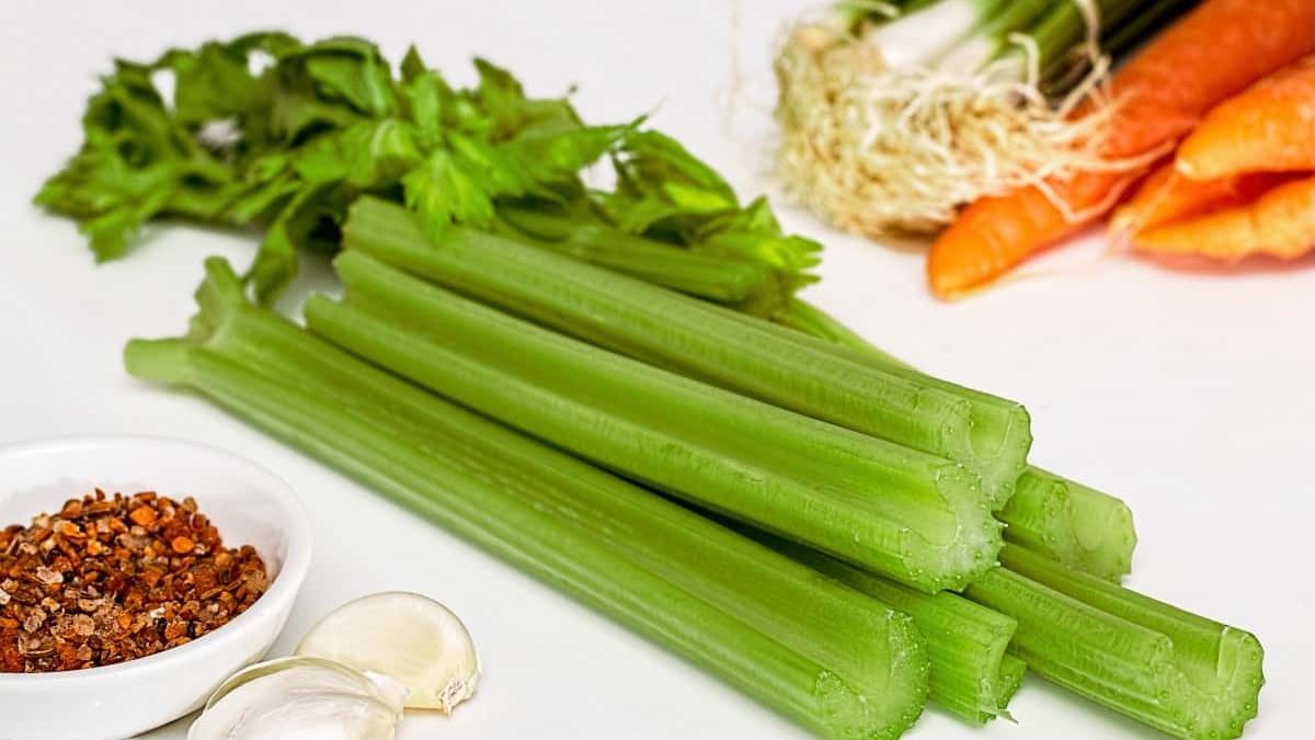 13 Recetas con apio, fáciles y nutritivas - Comedera - Recetas, tips y ...