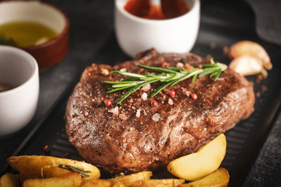 Cómo hacer un delicioso steak pimienta en casa - Comedera - Recetas ...