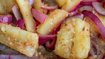 Yuca Con Cebolla Dominicana Yuca Con Mojo TWO Ways | Dominican & Cuban
