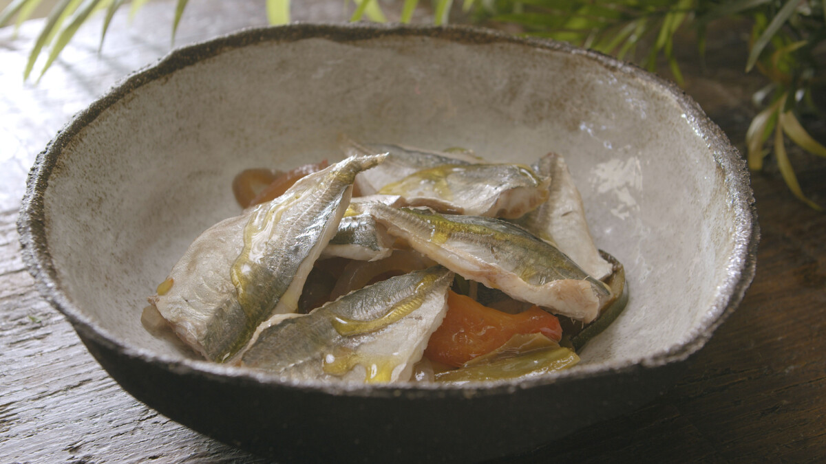 Prepara pescaditos con verdura: una receta fácil y saludable