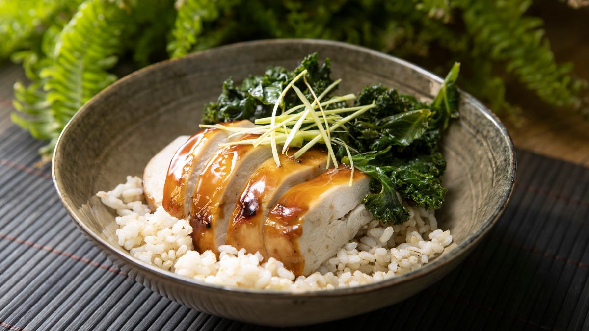 Cómo hacer poke bowl de pollo teriyaki: paso a paso