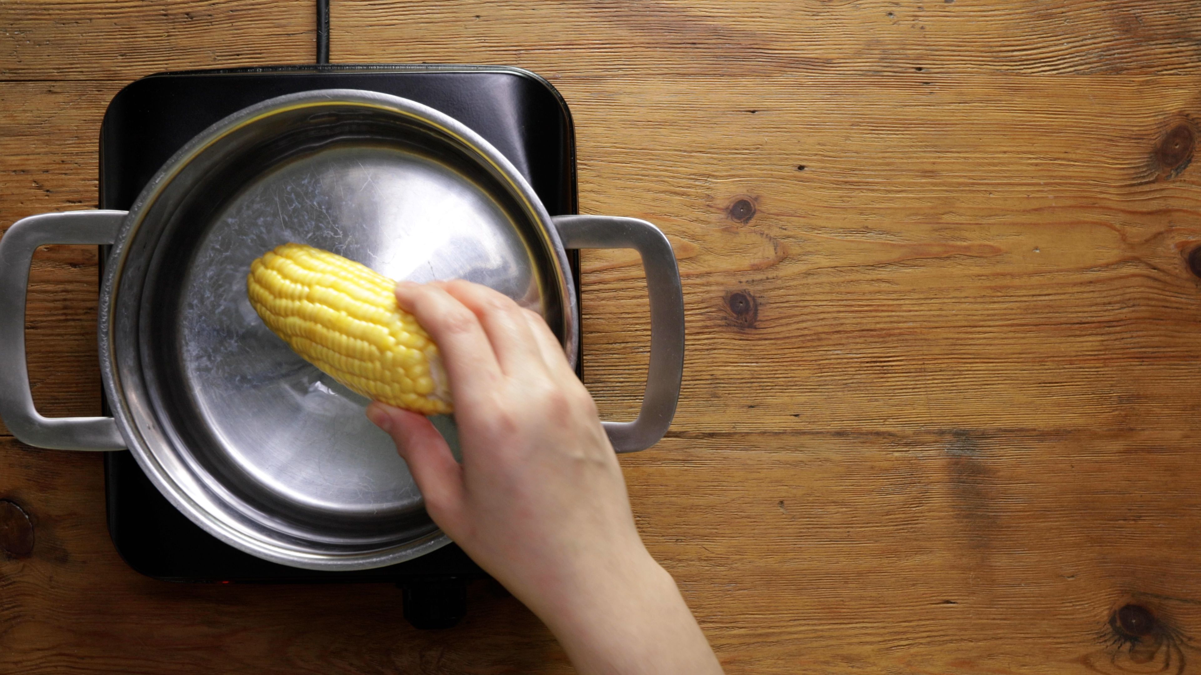 Prepara el clásico elote en palo, muy delicioso - Comedera - Recetas ...